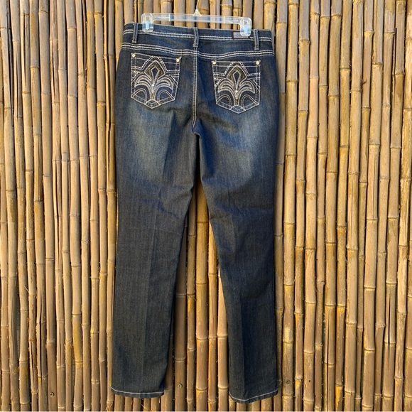 Earl Jeans | Jeans | Earl Jean Womens Straight Legged Embroidered ...